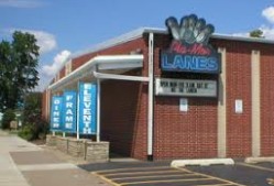 PLA-MOR Lanes - Wisconsin Great River Road